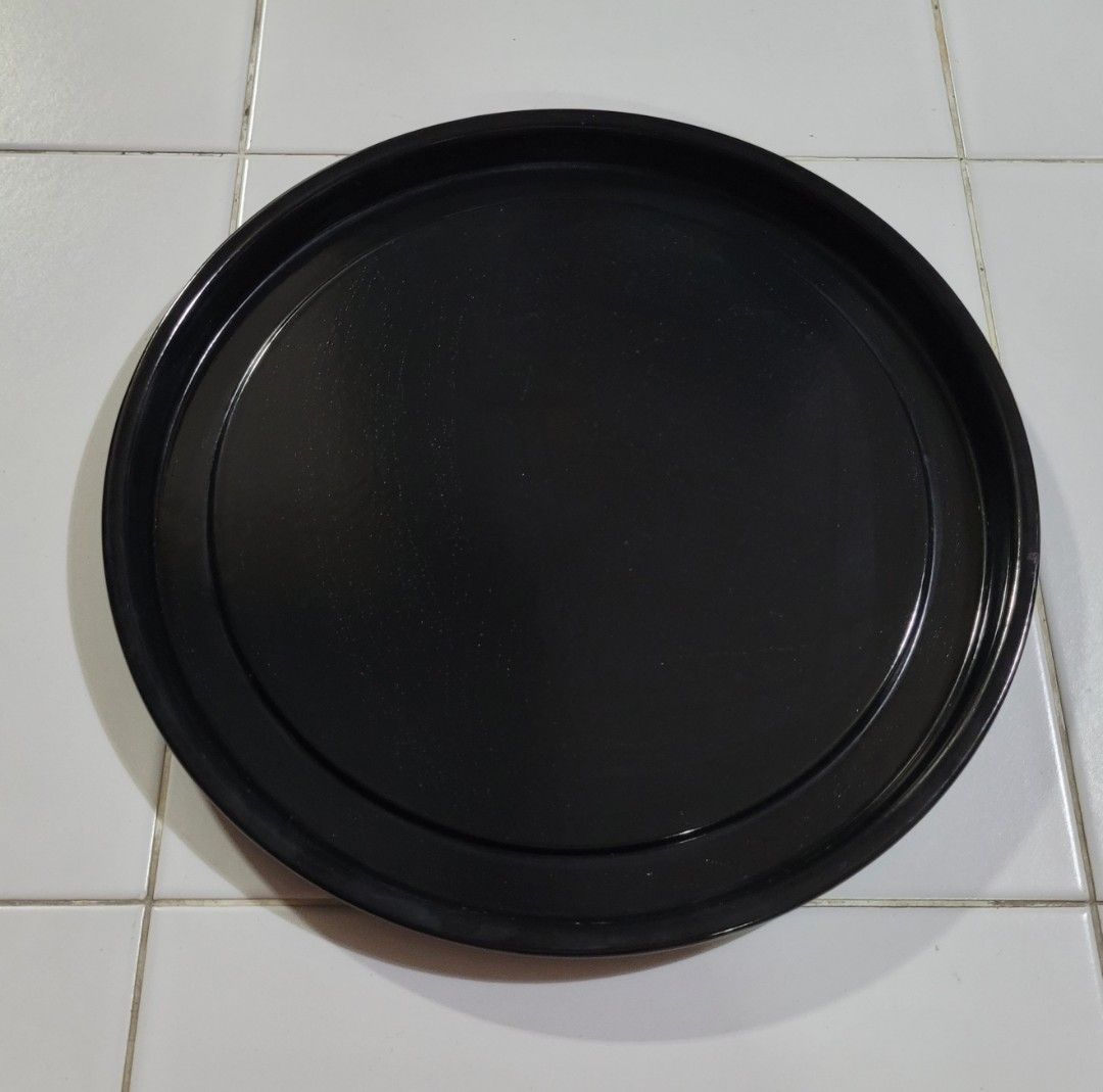 33.5cm Round Baking Tray Pan, Furniture & Home Living, Kitchenware ...