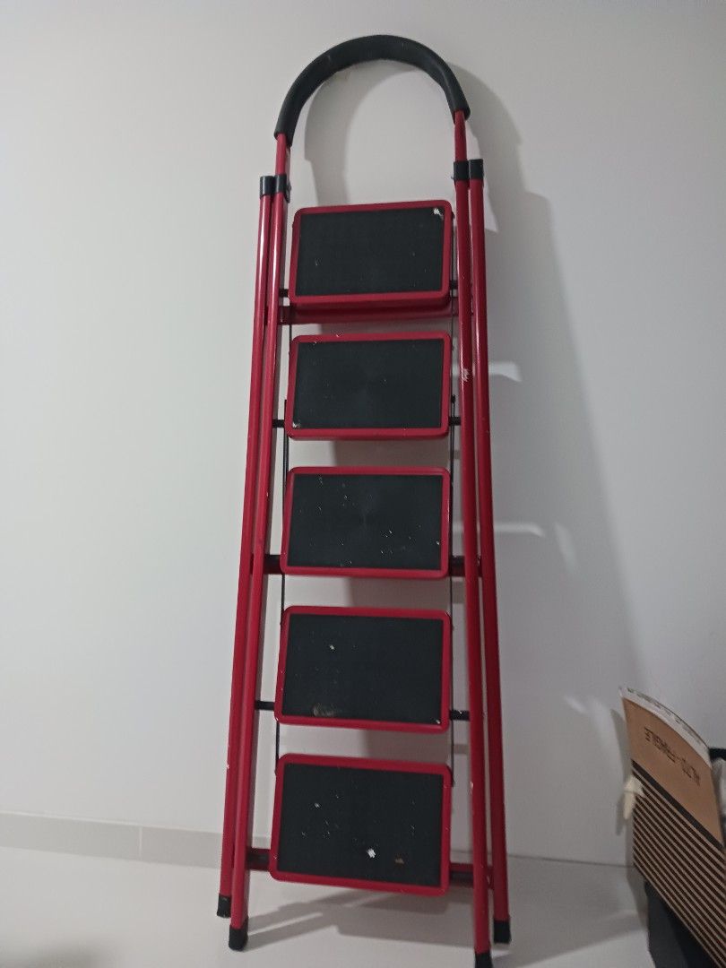 5 step ladder $10 self collection Yishun, Furniture & Home Living, Home ...