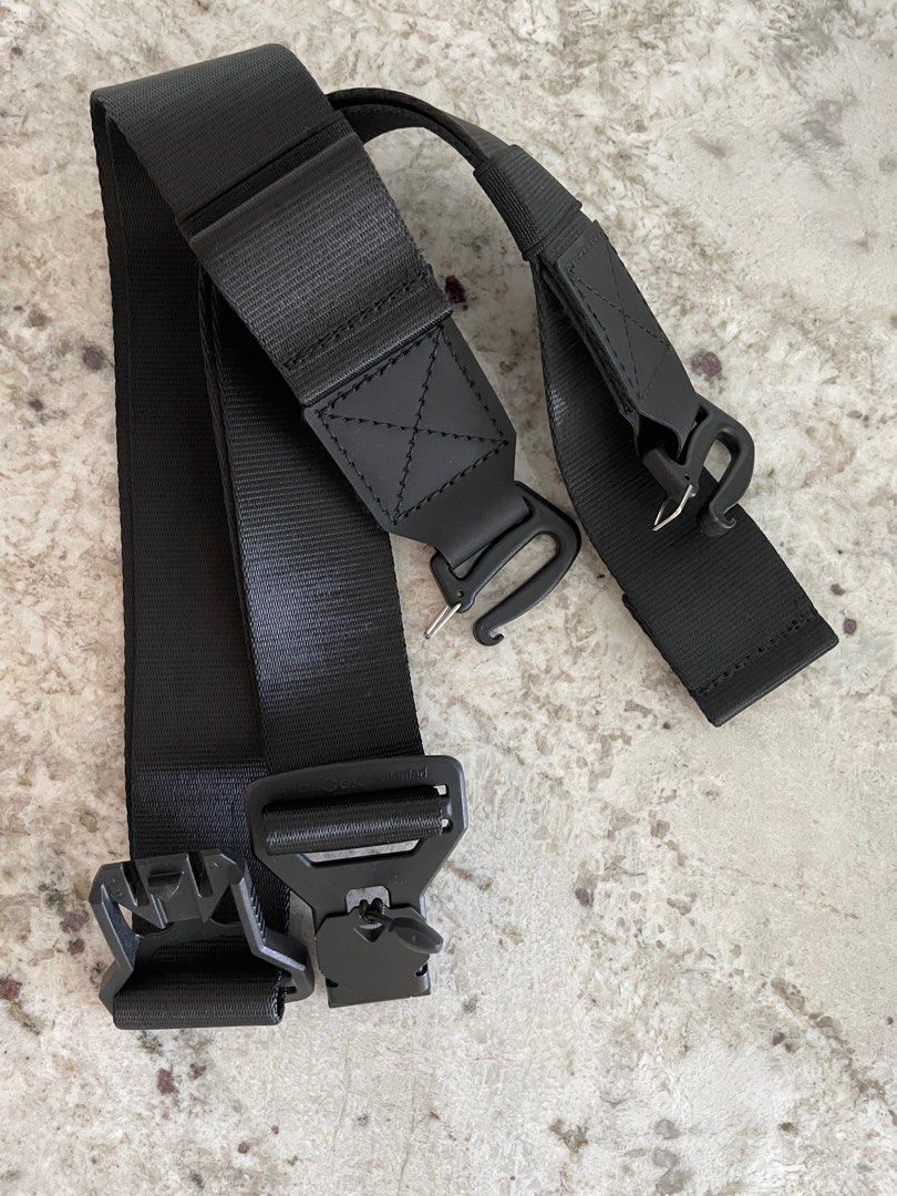 Alpaka Pro Strap Fidlock Buckle, Men's Fashion, Bags, Sling Bags on ...