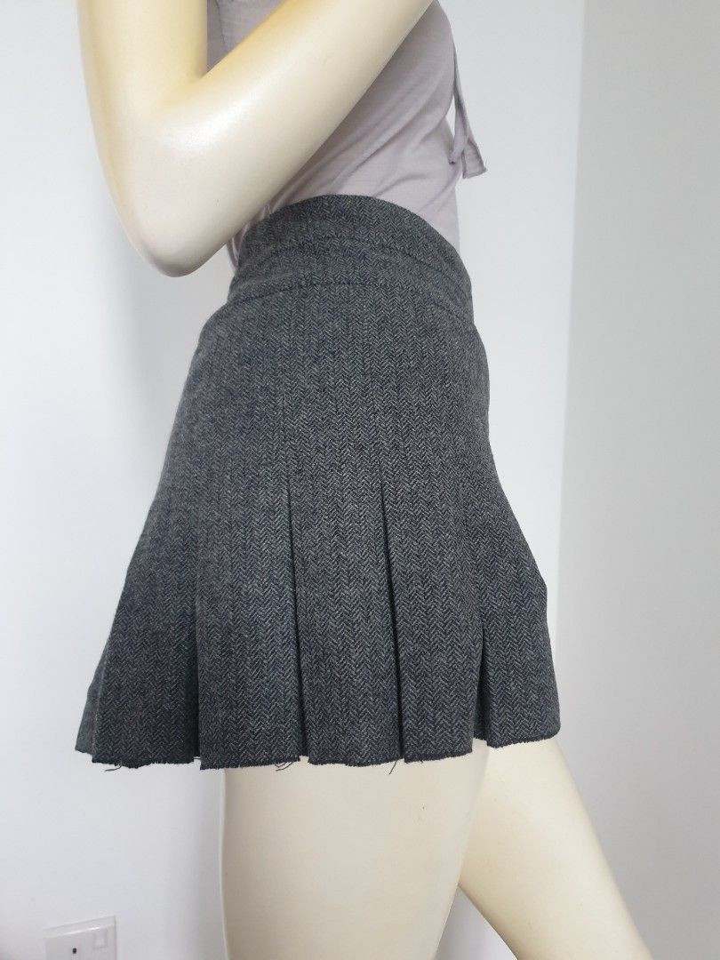 American Eagle Pleated Wool Mini Skirt, Women's Fashion, Bottoms ...