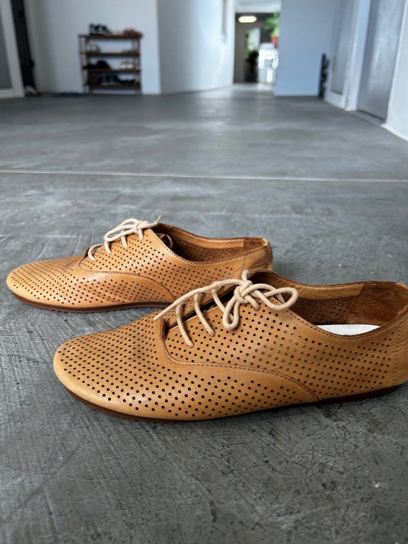 Anothersole Holly II - Maca, Women's Fashion, Footwear, Flats on Carousell