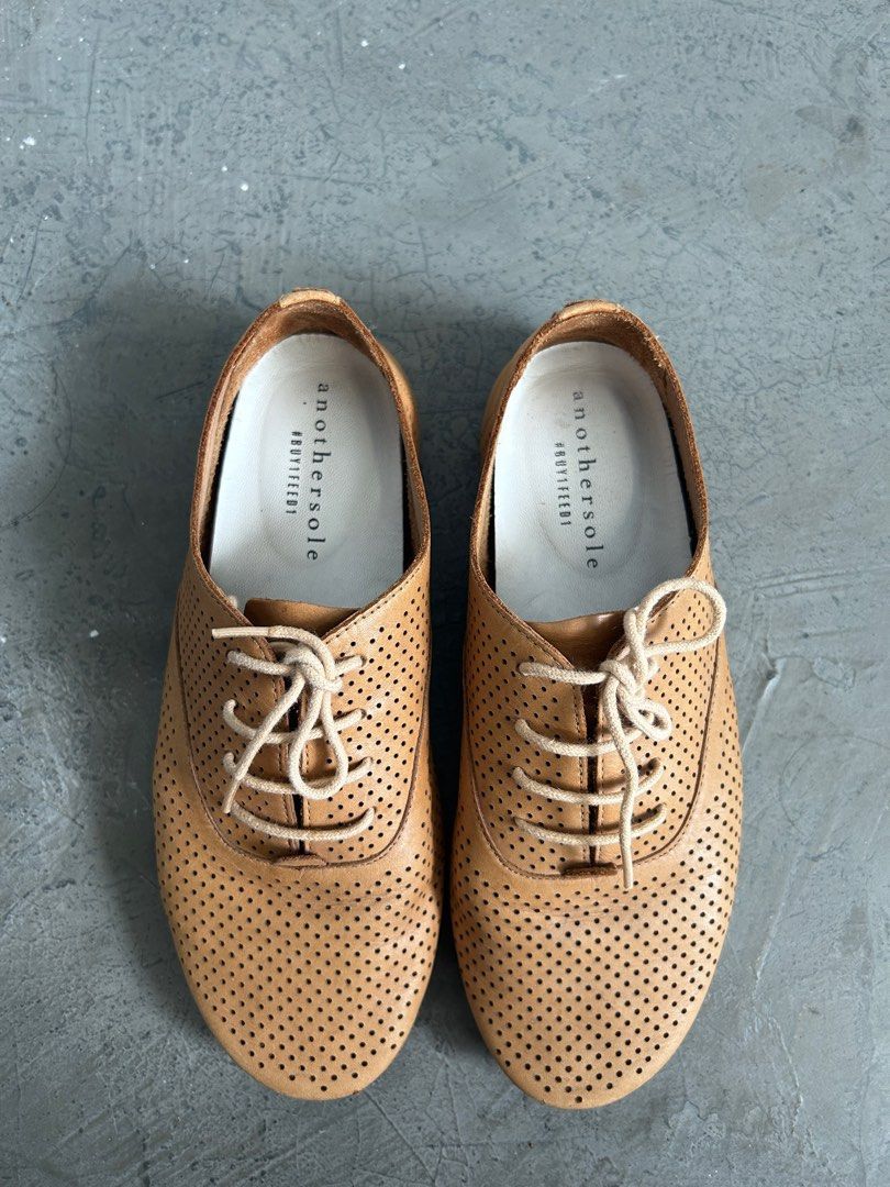 Anothersole Holly II - Maca, Women's Fashion, Footwear, Flats on Carousell