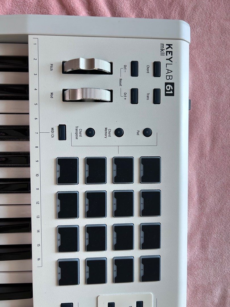 Arturia Keylab 61 MkII 61 Key Midi Controller Deluxe Keyboard - White ...