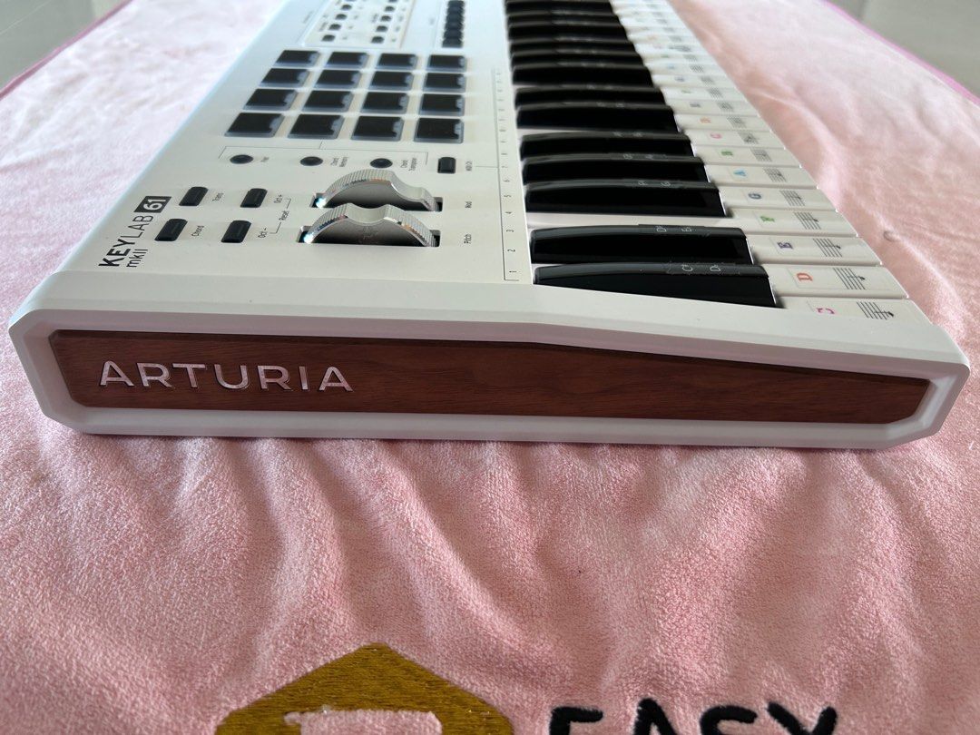 Arturia Keylab 61 MkII 61 Key Midi Controller Deluxe Keyboard - White ...