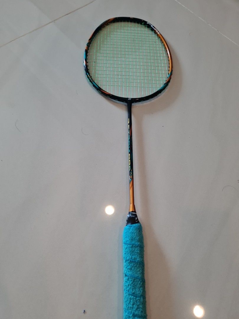 Astrox 88D Play, Sports Equipment, Sports & Games, Racket & Ball Sports ...