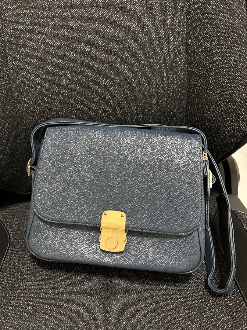 Authentic SQ Airstewardess Bag / Cabin Crew Bag, Women's Fashion, Bags ...