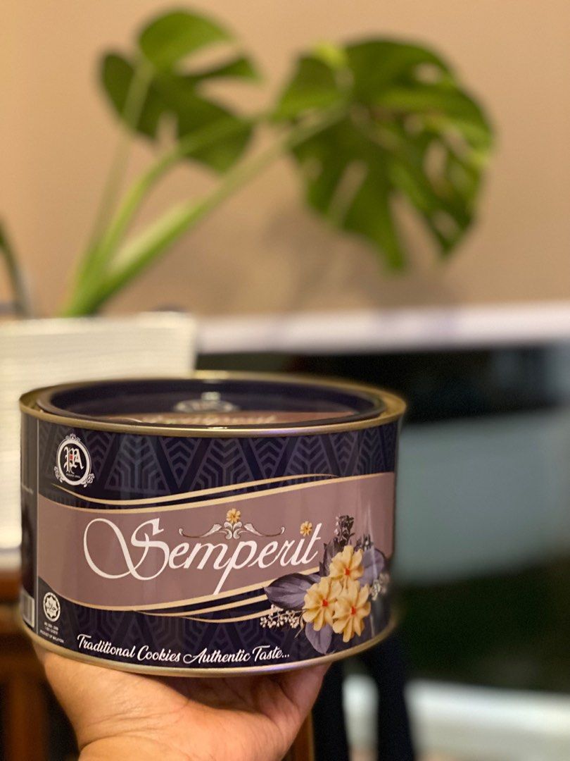 Biskut Semperit tin Pesona - Produk Muslim., Food & Drinks, Homemade ...