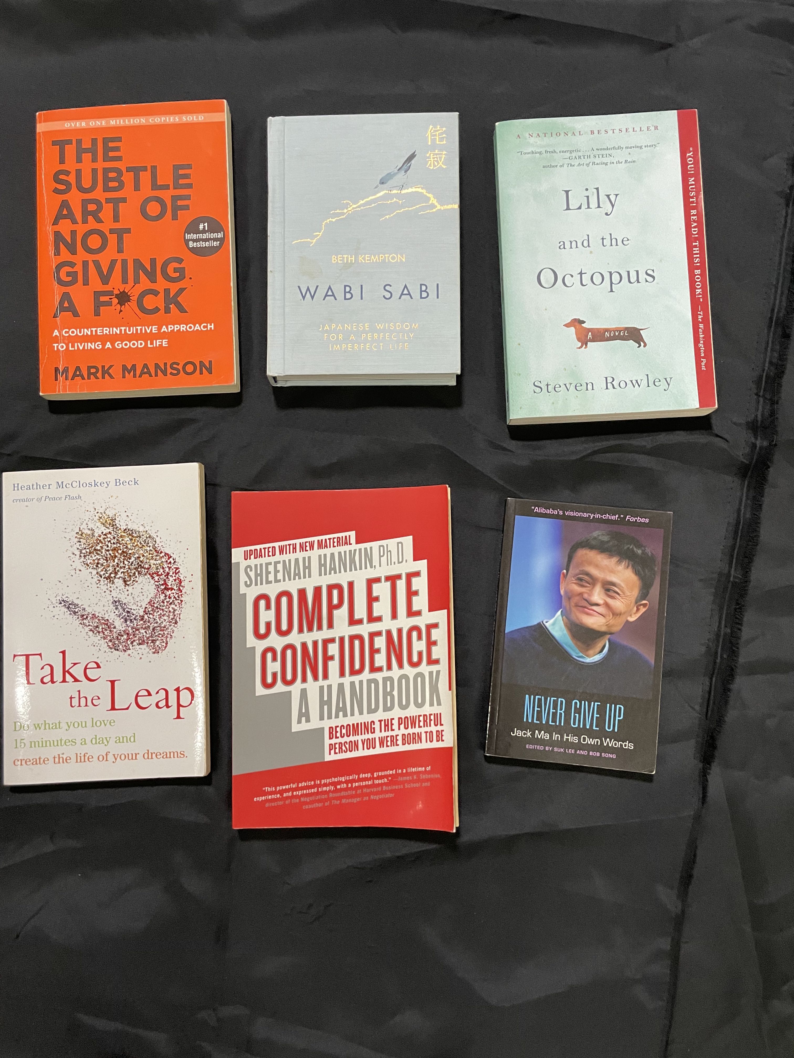 Books random on Carousell