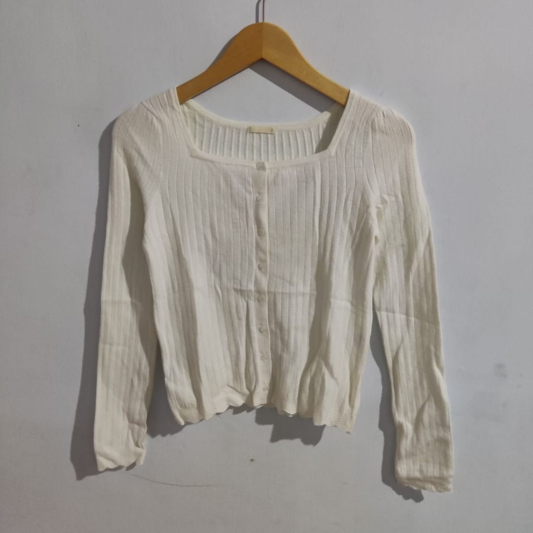 Cardigan GU By Uniqlo Crop Putih BW (Broken White) U Neck Size S Wanita ...