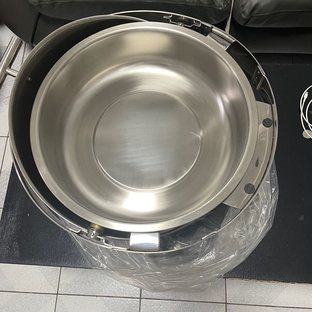 circular chafing dish on Carousell