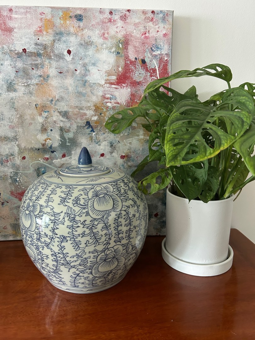 Cute porcelain Ceramic jar ginger jar rice jar, Furniture & Home Living ...