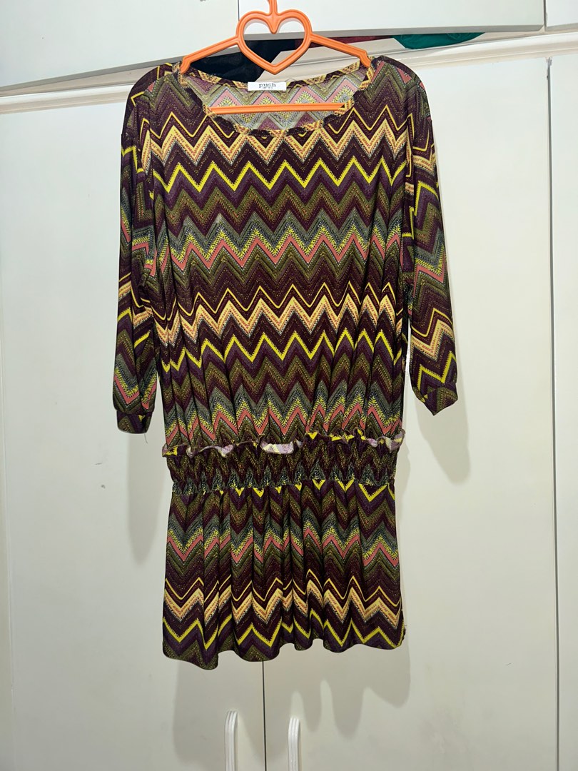 Decluttering Push Aris Bangkok Short Dress, Women's Fashion, Dresses ...