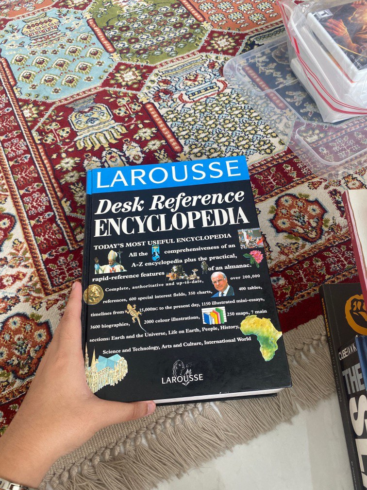 desk reference encyclopedia (larousse), Hobbies & Toys, Books ...
