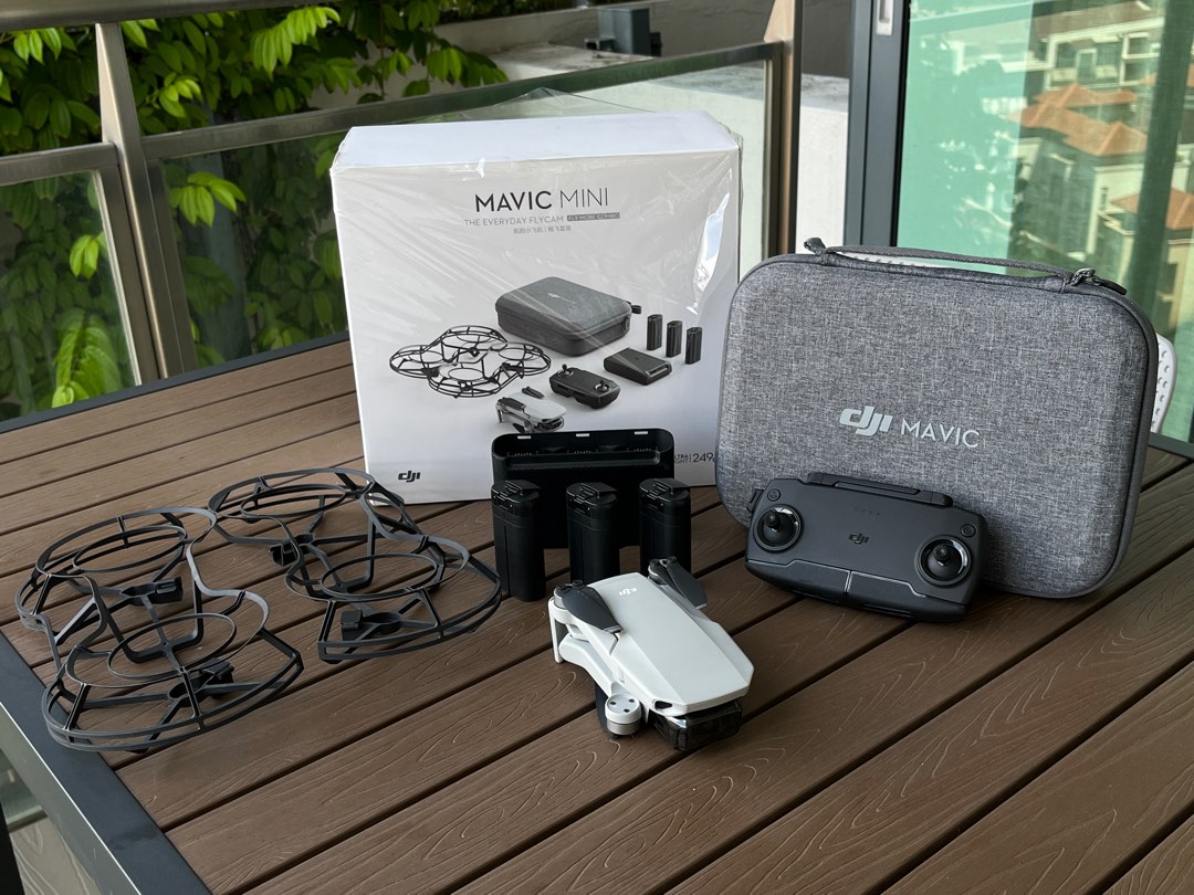 DJI Mavic Mini (fly more combo), Photography, Drones on Carousell