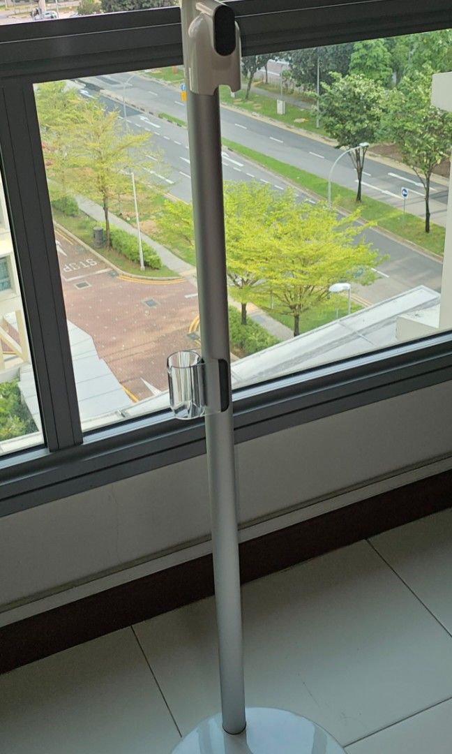 Dyson V11 dok/ stand, TV & Home Appliances, Vacuum Cleaner ...