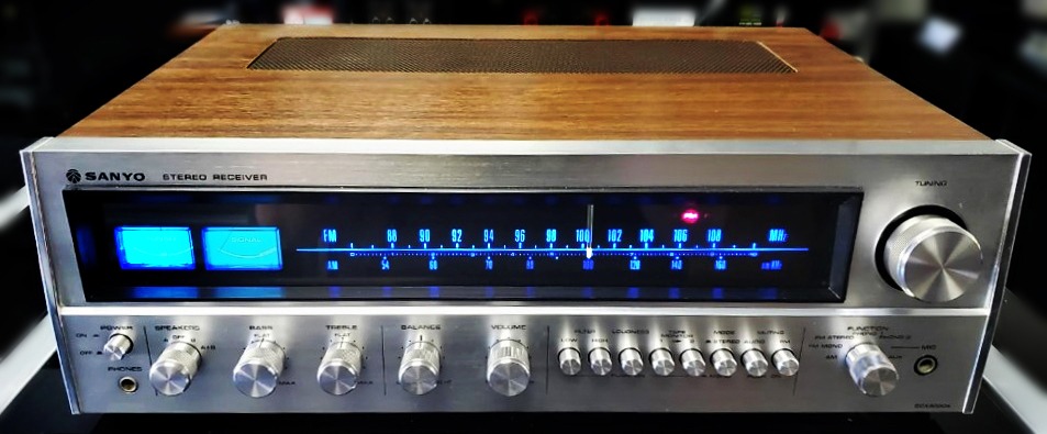 FS: Sanyo DCX-8000K AM/FM Stereo Receiver in 210 Watts at 120V in 50 ...