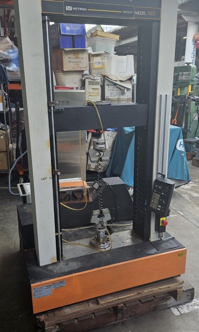 Instron 5500R tensile tester, Furniture & Home Living, Home Improvement ...