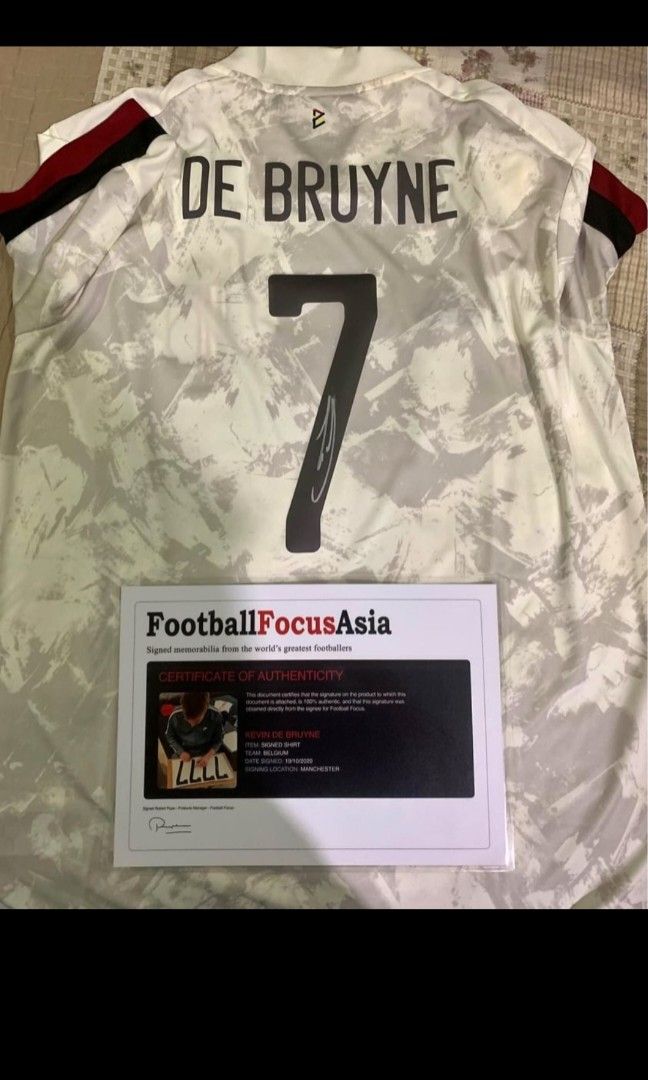 Kevin de bruyne autograph Belgium official jersey ori, Men's Fashion, Activewear on Carousell