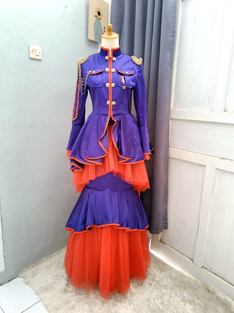 Kostum kerajaan / dress putri dan pengeran on Carousell