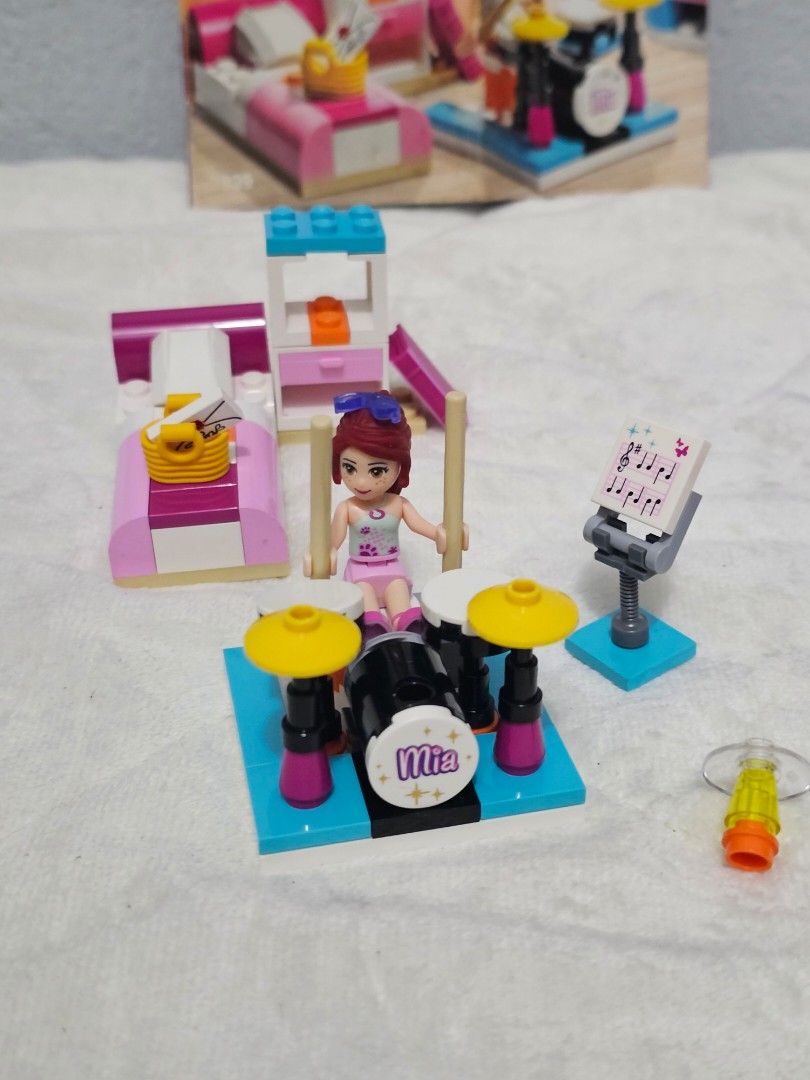 LEGO Friends 3939 Mia's Bedroom on Carousell