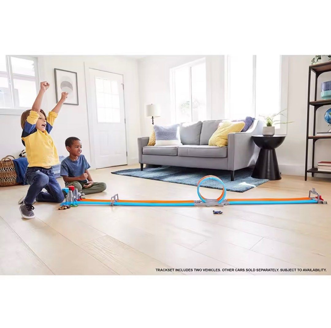Mattel Hot Wheels Double Loop Dual Dash Track Set With 2 Vehicles ...