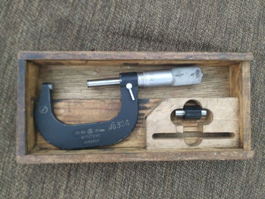 MITUTOYO MICROMETER, Commercial & Industrial, Construction Tools ...