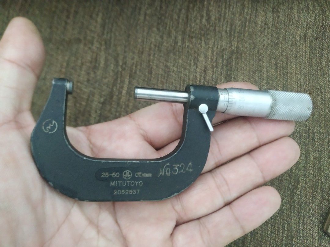 MITUTOYO MICROMETER, Commercial & Industrial, Construction Tools ...