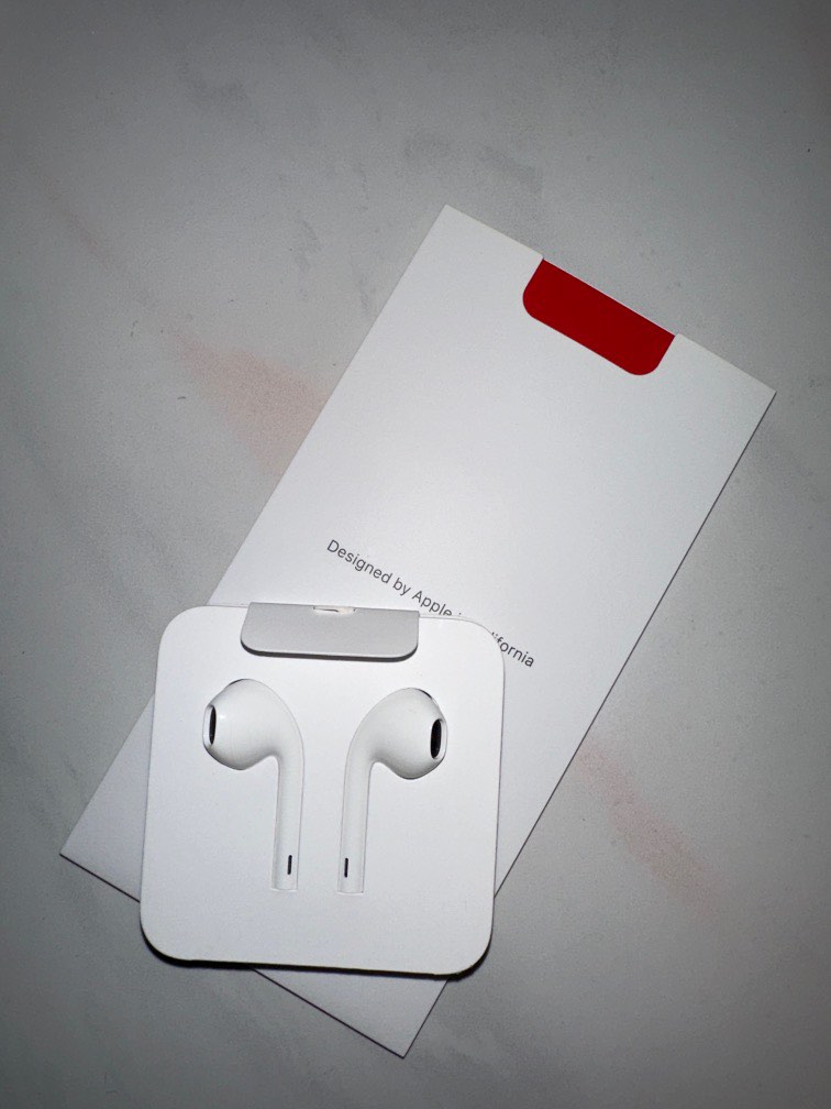 NEW Apple EarPods with Lightning connector, Audio, Earphones on Carousell