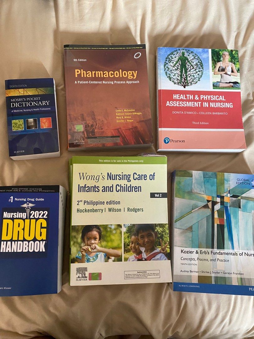 Nursing drug handbook 2022, Hobbies & Toys, Books & Magazines, Textbooks on Carousell