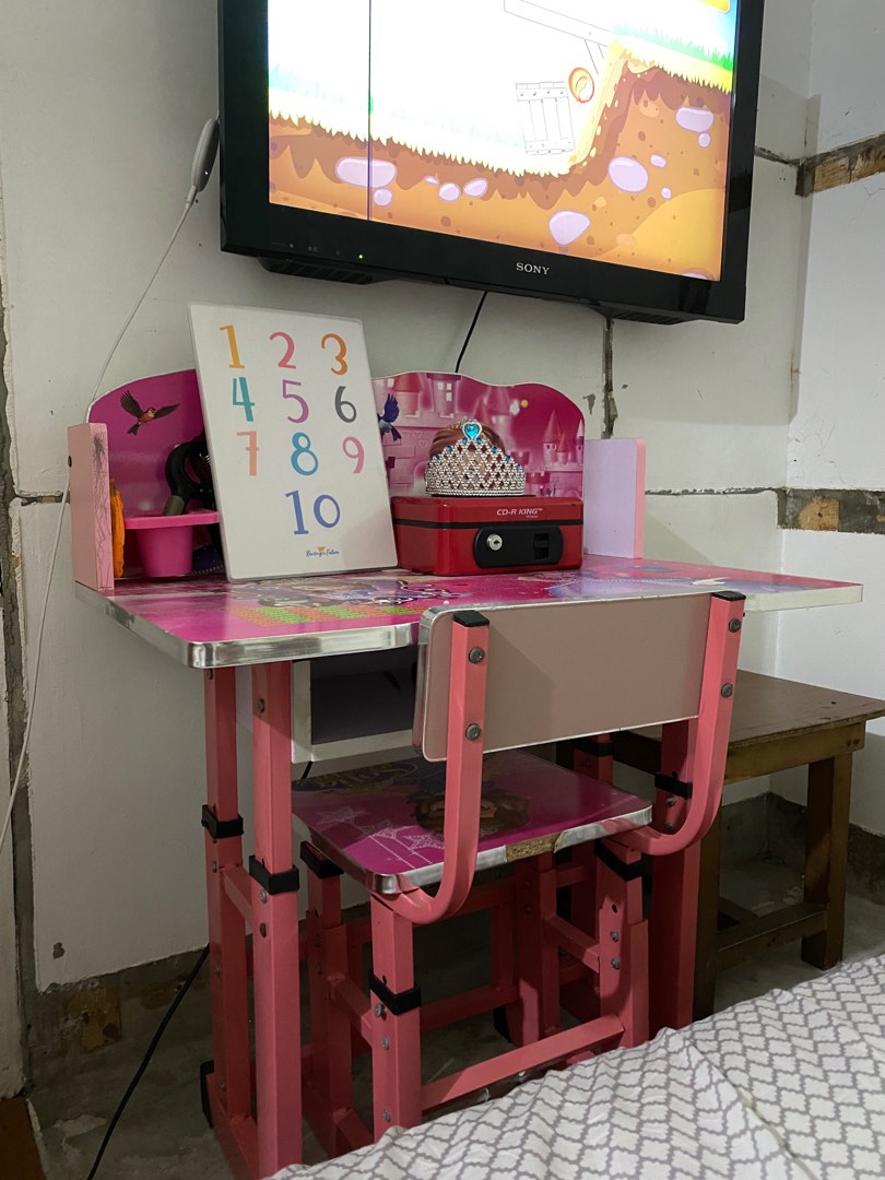 Princess Sofia Kids Study Table on Carousell