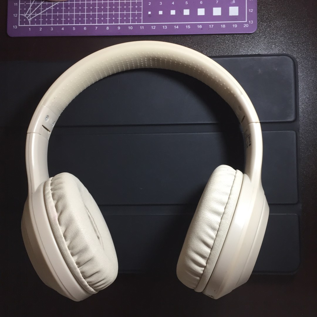 ROCKSPACE BLUETOOTH HEADPHONES IN KHAKI on Carousell