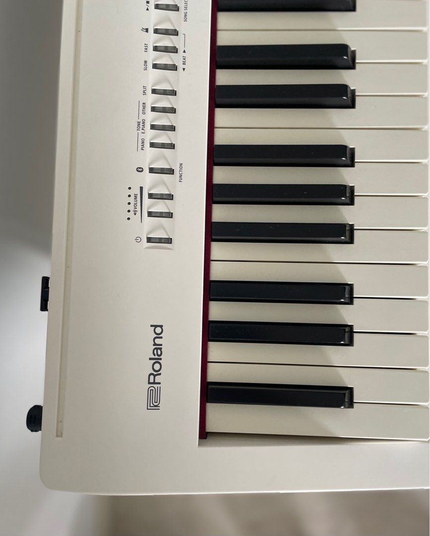 Roland fp 30 digital piano, Hobbies & Toys, Music & Media, Musical Instruments on Carousell