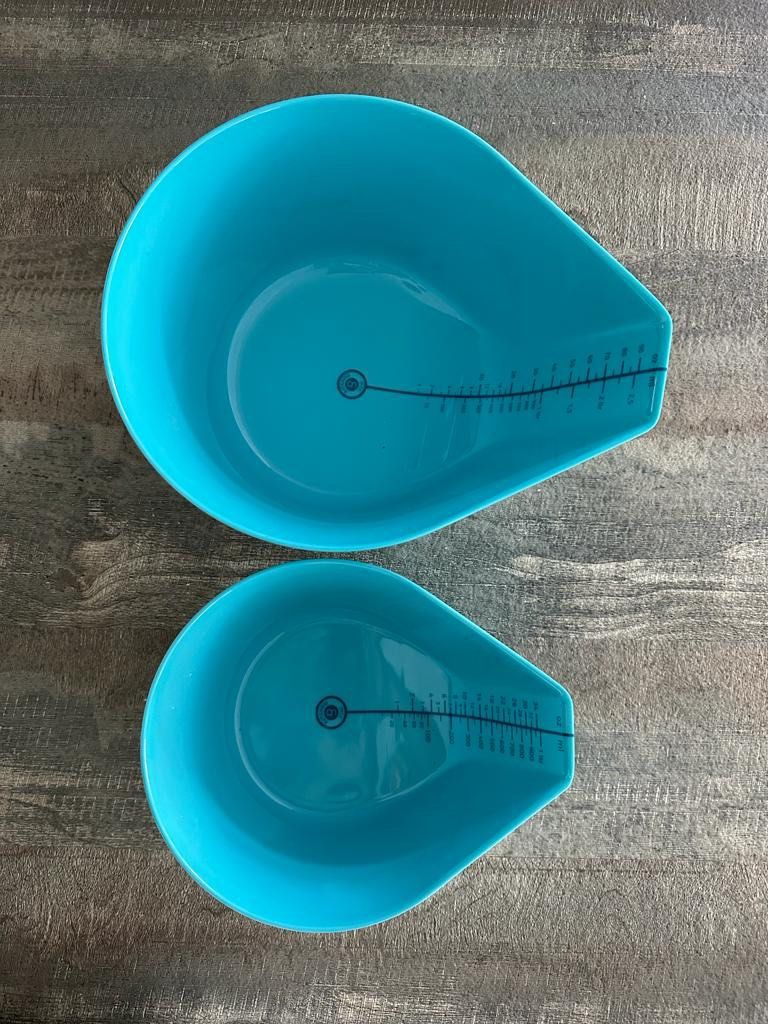 Royalvkb measuring bowls 1 &2.5 litres, Furniture & Home Living ...