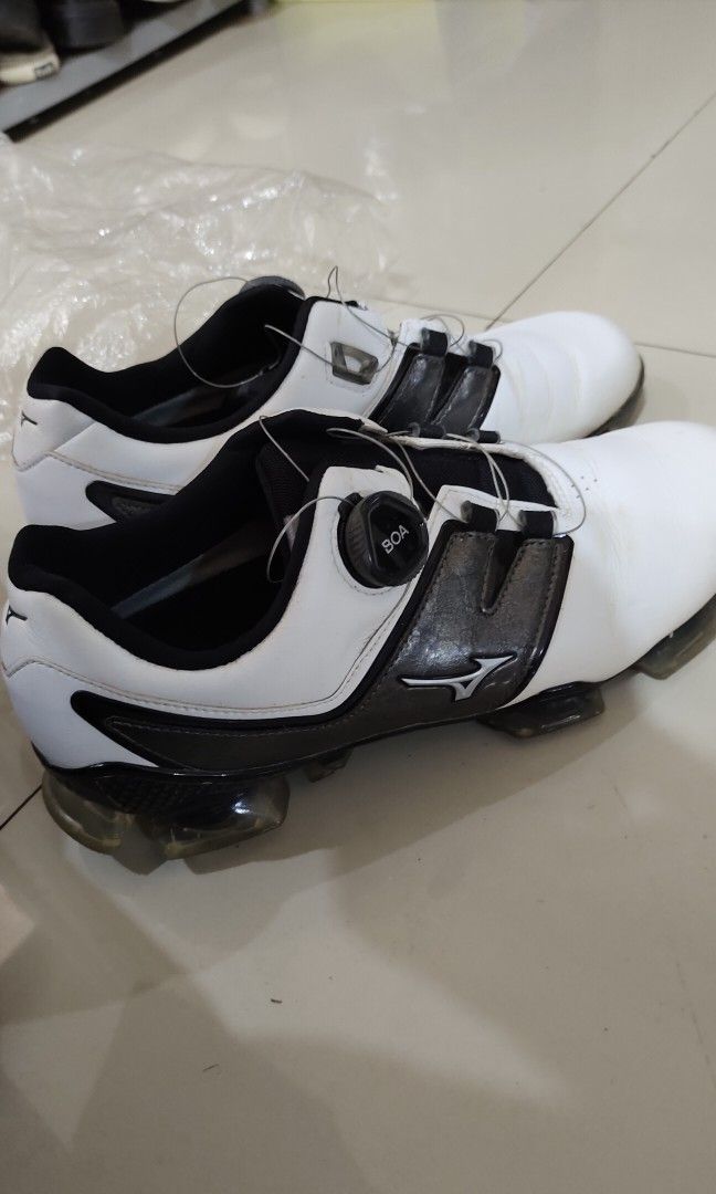 Sepatu golf, Fesyen Pria, Sepatu , Lainnya di Carousell
