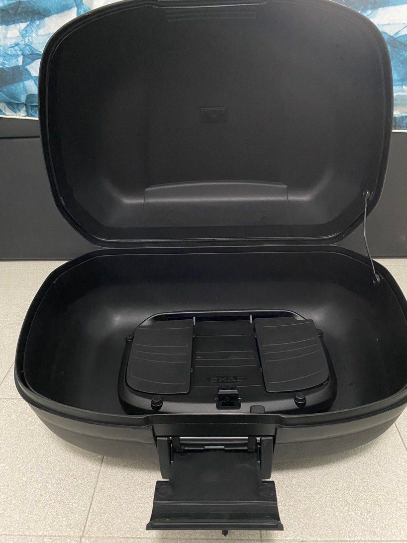 SHAD SH42 Top Case, Motorcycles, Motorcycle Accessories on Carousell