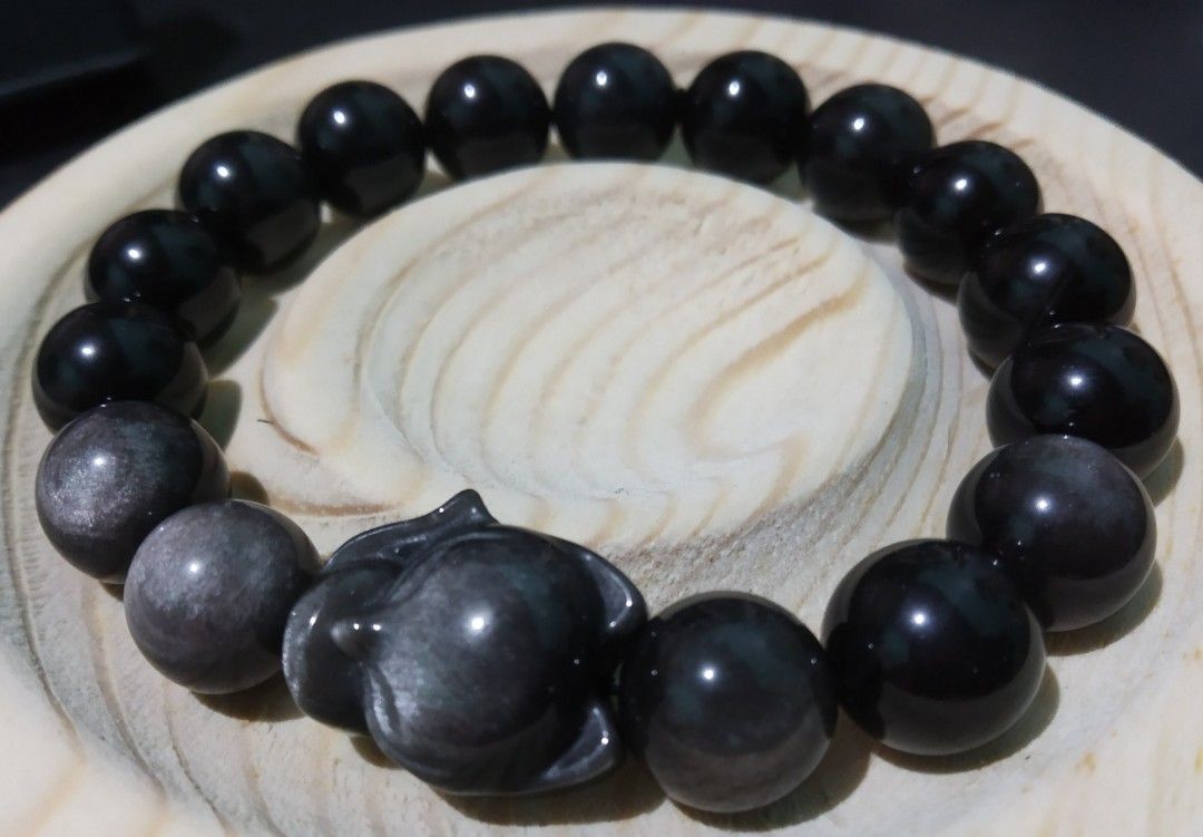 Silver Obsidian with Nine-tail fox on Carousell