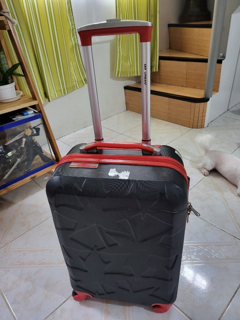 Small Luggage (7kilos), Hobbies & Toys, Travel, Luggage on Carousell
