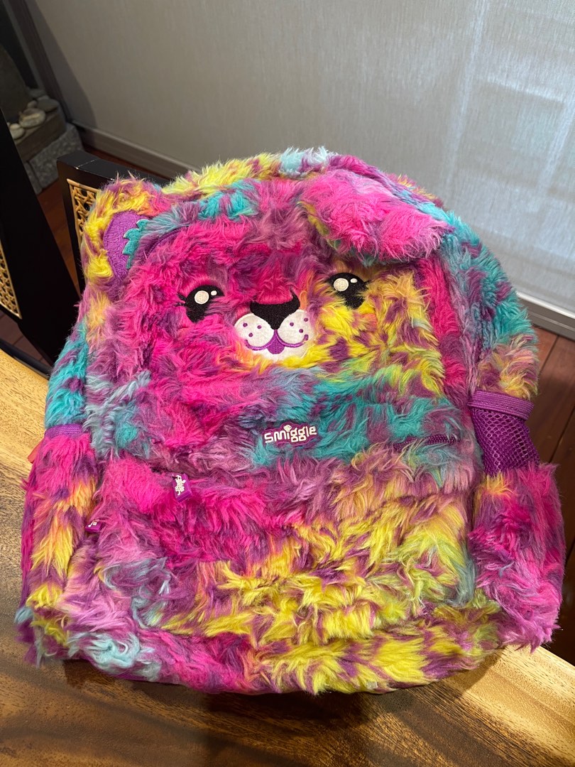 Smiggle Backpack, Babies & Kids, Babies & Kids Fashion on Carousell