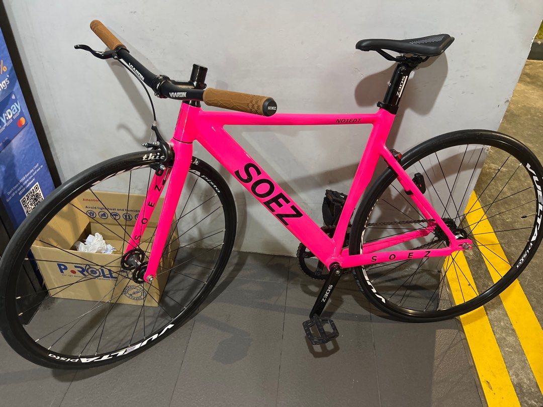 SOEZ PINK FIXIE (URGENT!), Sports Equipment, Bicycles & Parts, Bicycles ...