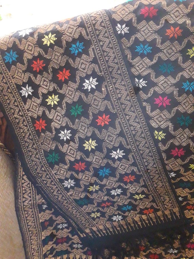 Songket hitam asli lombok, Fesyen Wanita, Pakaian Wanita, Lainnya di Carousell