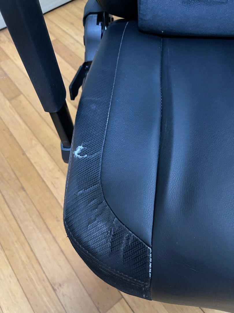 Stryker CYCLONE Ergonomic Gaming Chair (Black), Furniture & Home Living ...