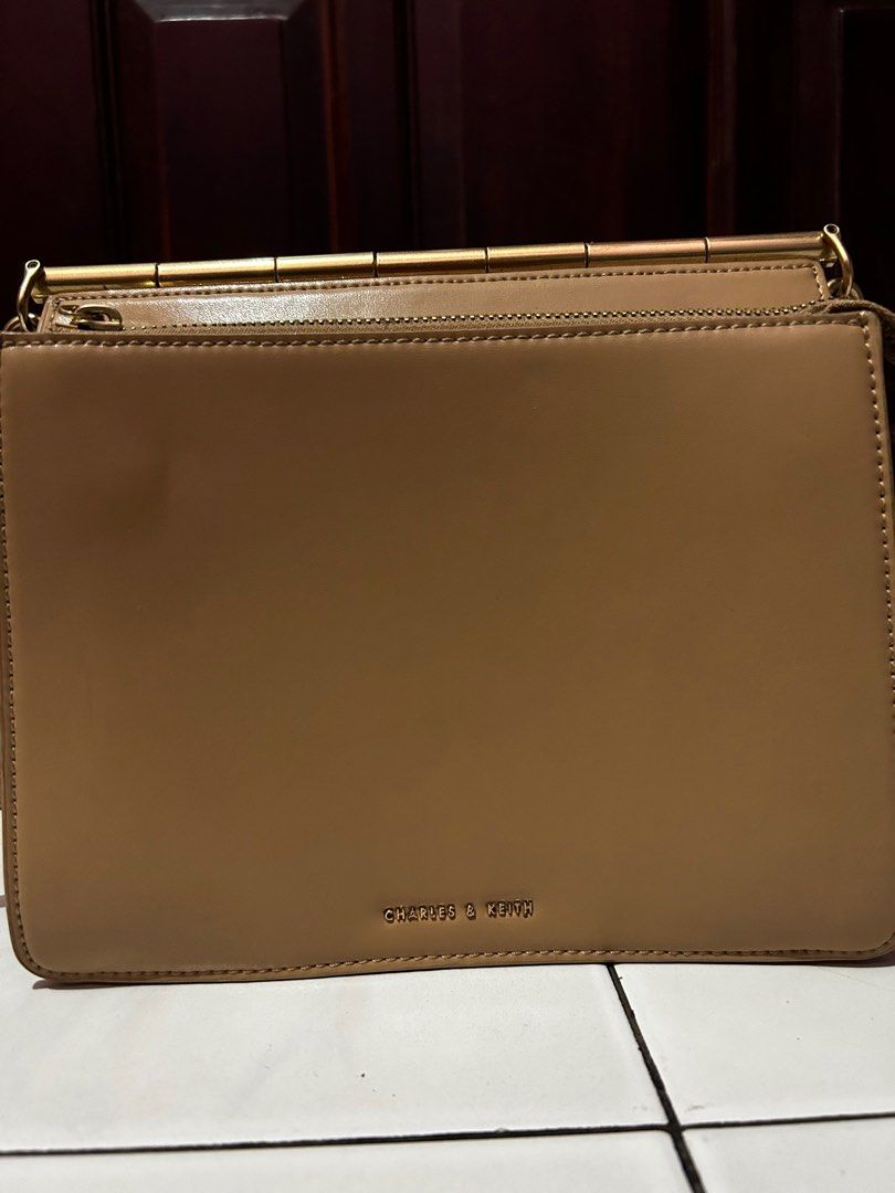 Tas Charles & Keith Ori Second on Carousell