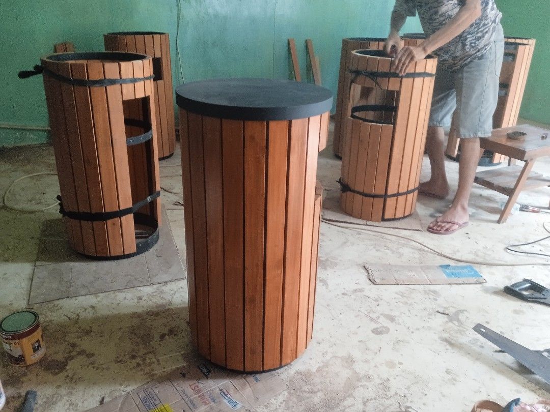 Tempat Sampah Kayu Bulat, Serba Serbi, Preorder di Carousell