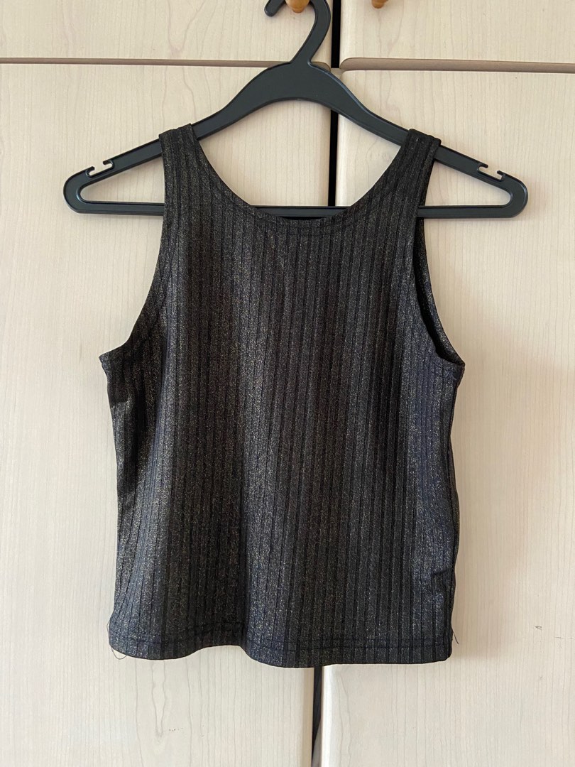 Temt Black Gold Top, Women's Fashion, Tops, Sleeveless on Carousell