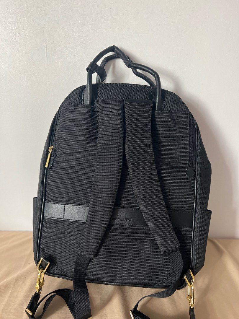 Tumi Larkin Portola on Carousell