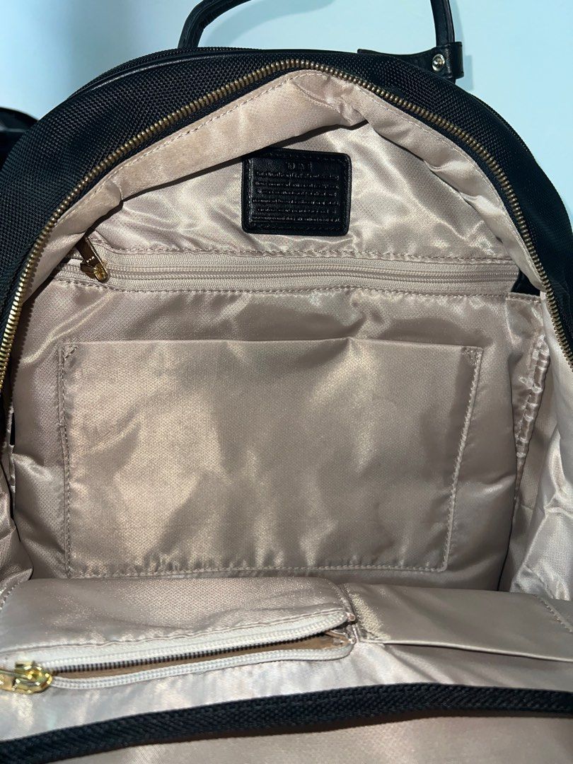 Tumi Larkin Portola on Carousell