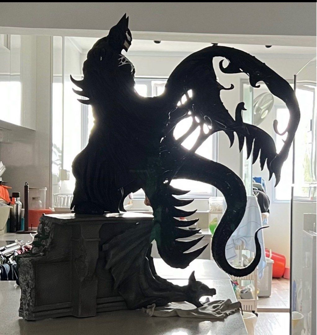 Venomised Batman Statue (Customised 1/4 Scale), Hobbies & Toys, Toys ...