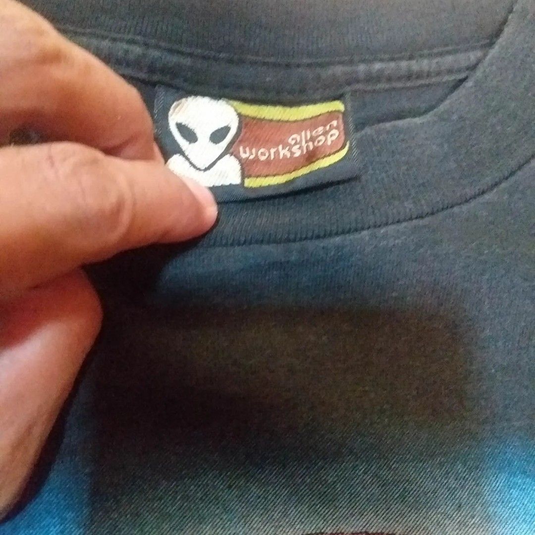 Vintage Alien Workshop tee on Carousell