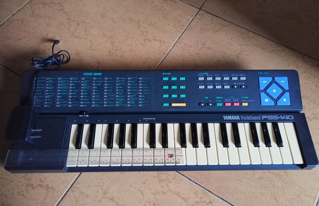 Vintage Yamaha PSS 140 Portasound Keyboard FM Digital Synthesizer on ...