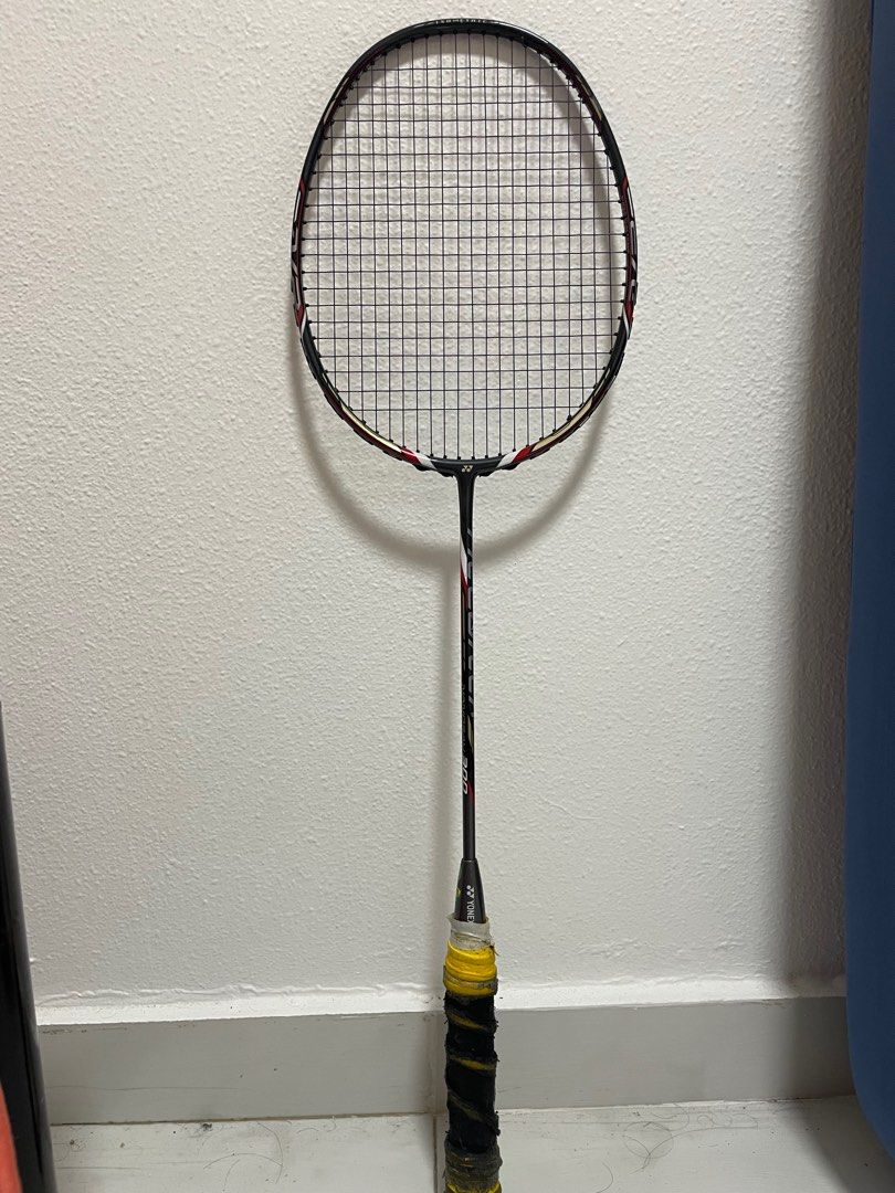 Yonex Nanoray 300 Badminton Racket | Move out sale, Sports Equipment, Sports & Games, Racket ...